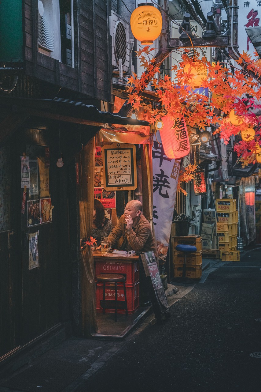 Your Smooth Start: Daily Life Tips for Living in Japan - Ayako Yamaguchi